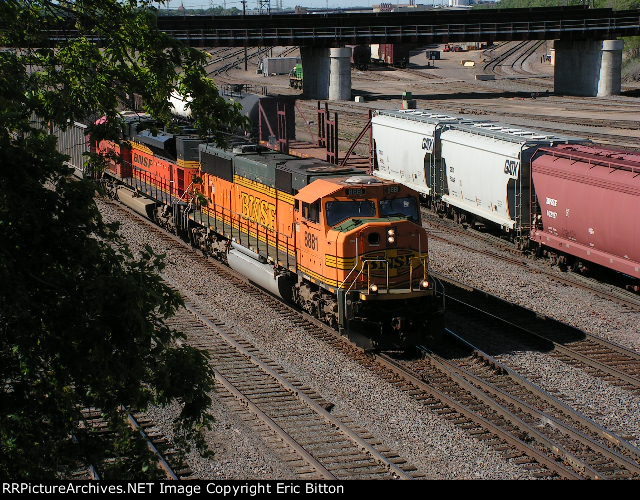 BNSF 8881 East